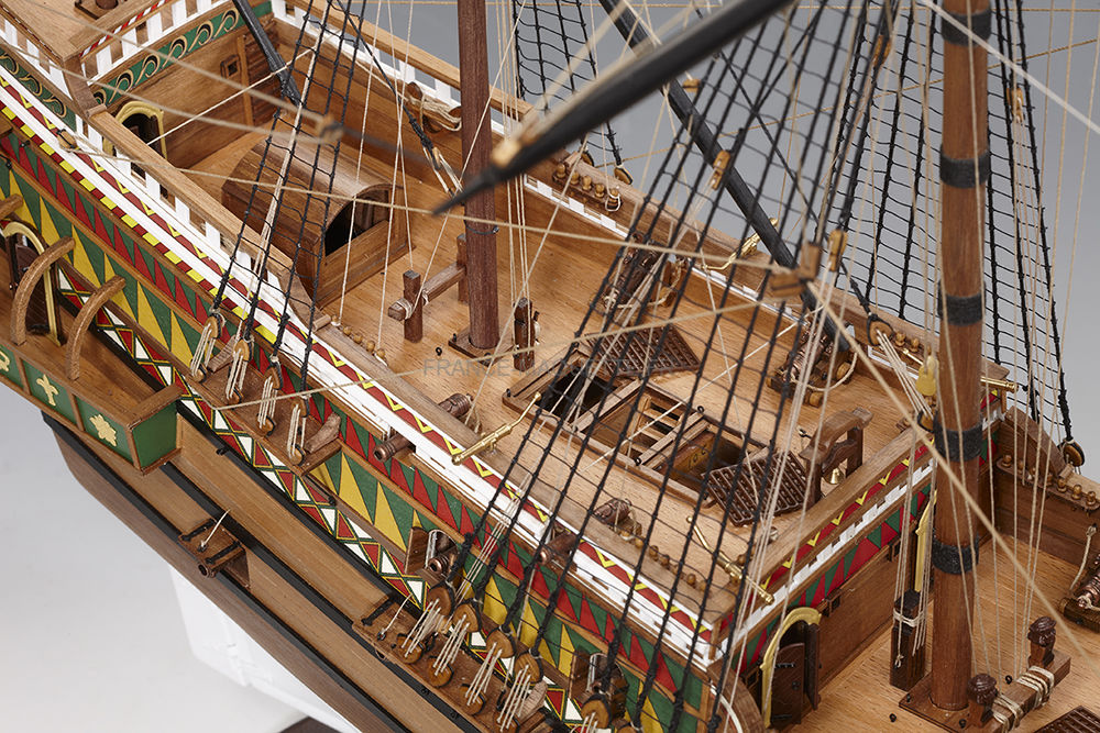Amati 1300/08 - Maquette bateau bois - Galion HMS Revenge 1588